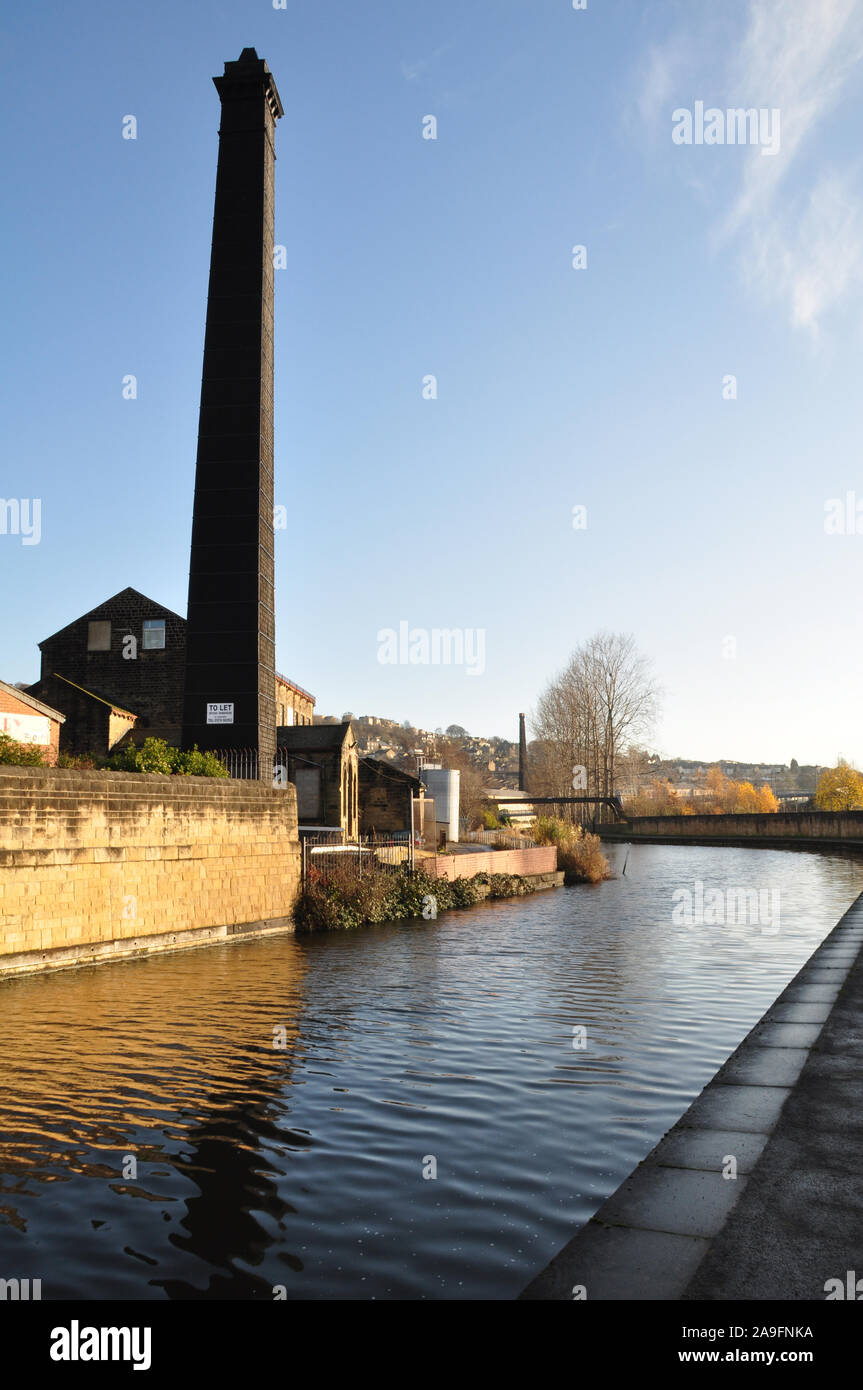 Leeds chimney hi-res stock photography and images - Alamy