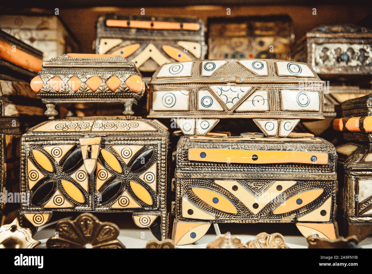 African craft shop design hi-res stock photography and images - Alamy