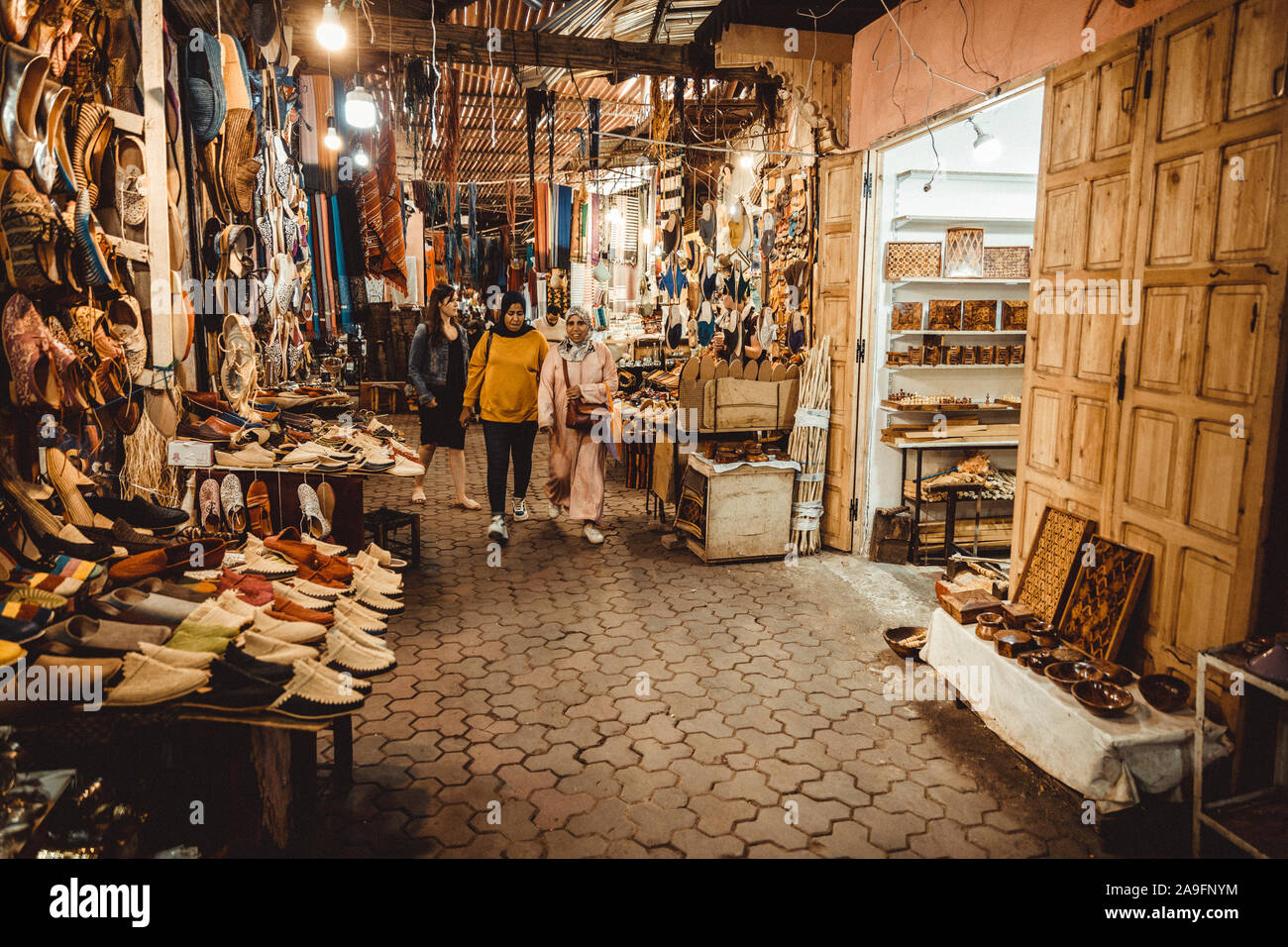 Traditional items hi-res stock photography and images - Alamy
