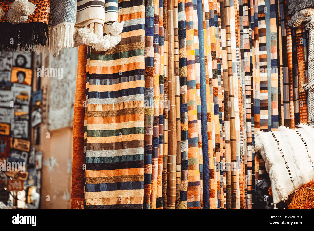 traditional carpet stall Stock Photo - Alamy