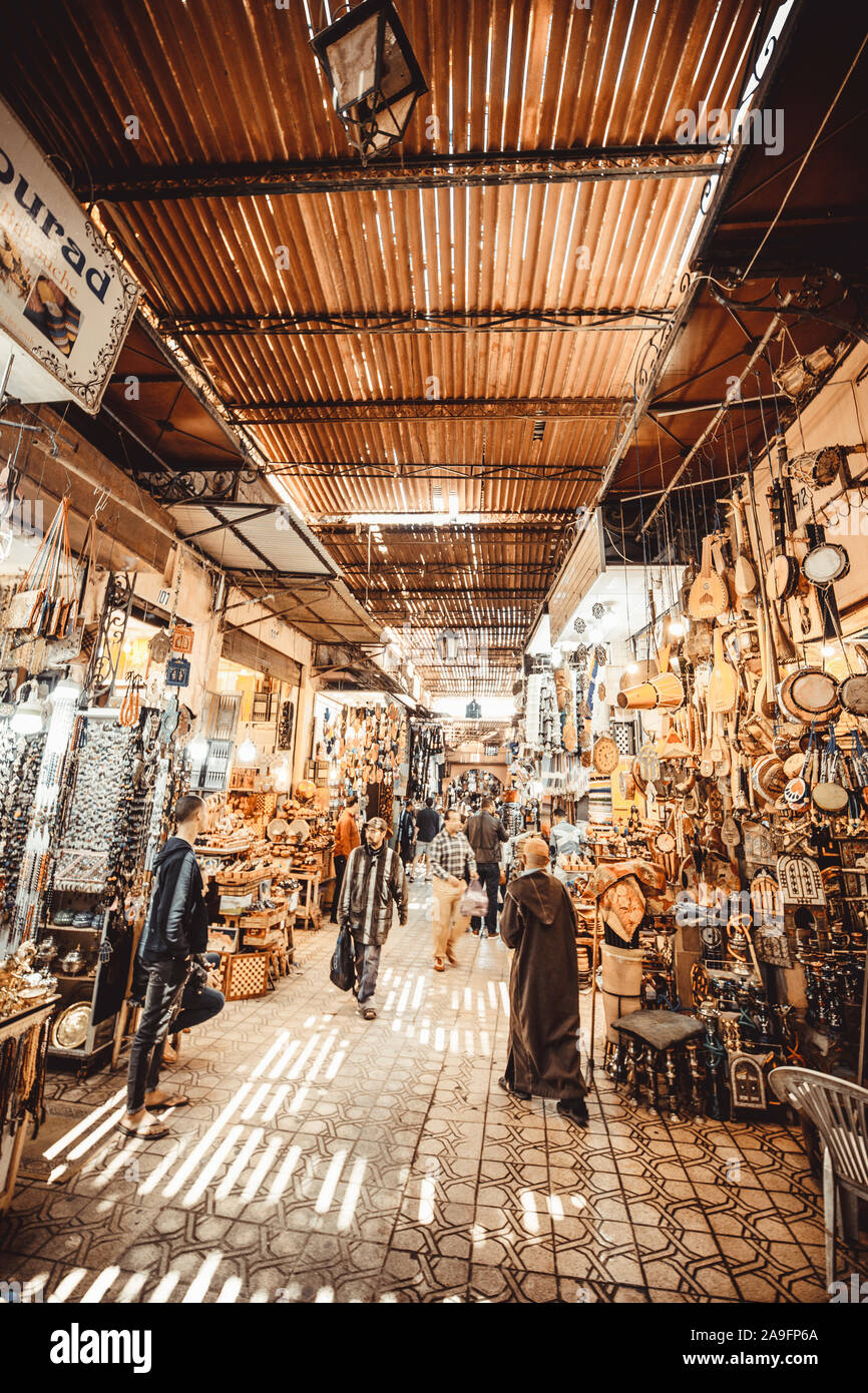 traditional street stalls the souk of marrakech Stock Photo - Alamy