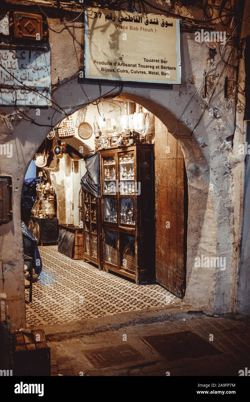 traditional street stalls the souk of marrakech Stock Photo - Alamy