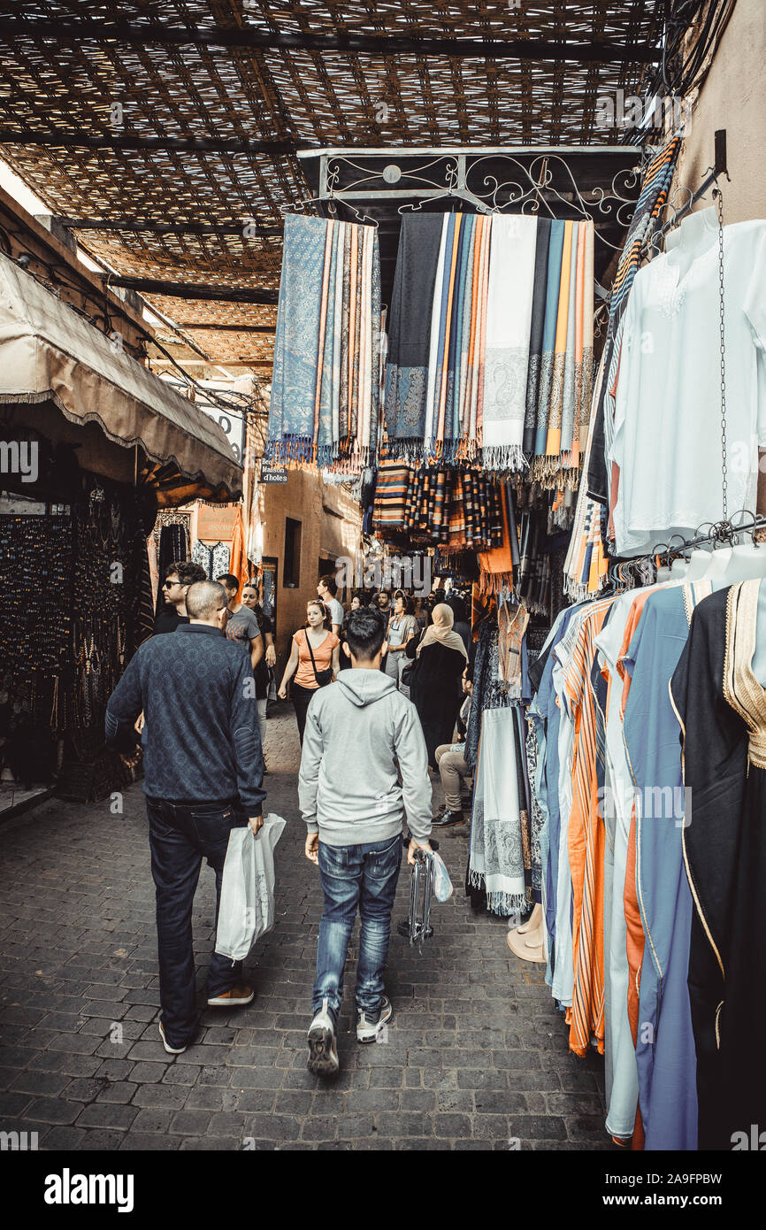 traditional carpet stall Stock Photo - Alamy