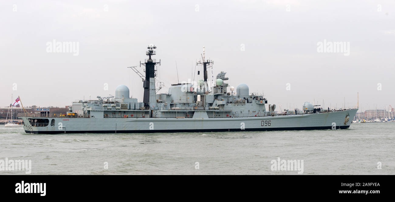 D96 HMS Goucester a Type 42 destroyer of the British Royal Navy ...