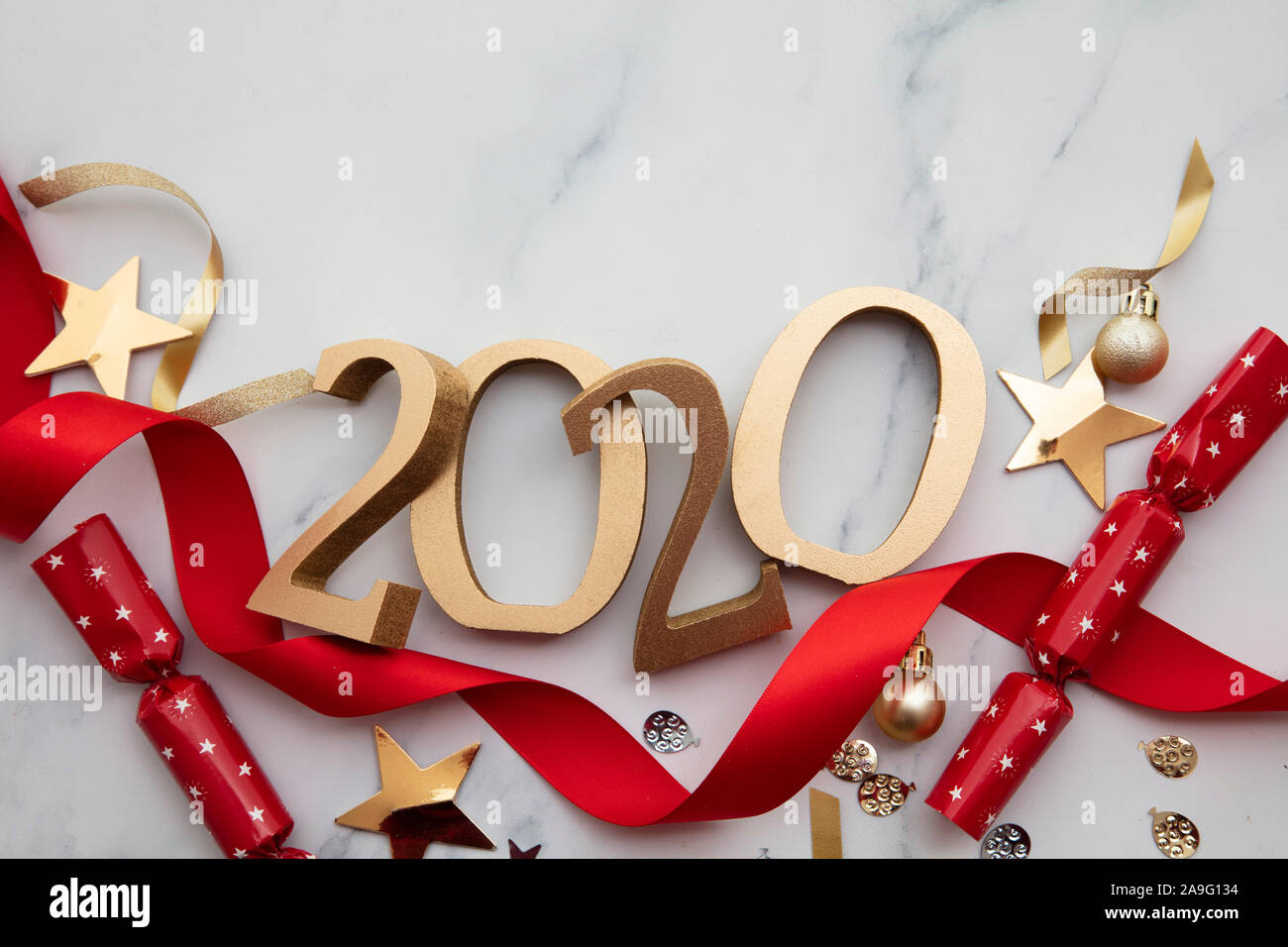 Ribbon red hi-res stock photography and images - Alamy