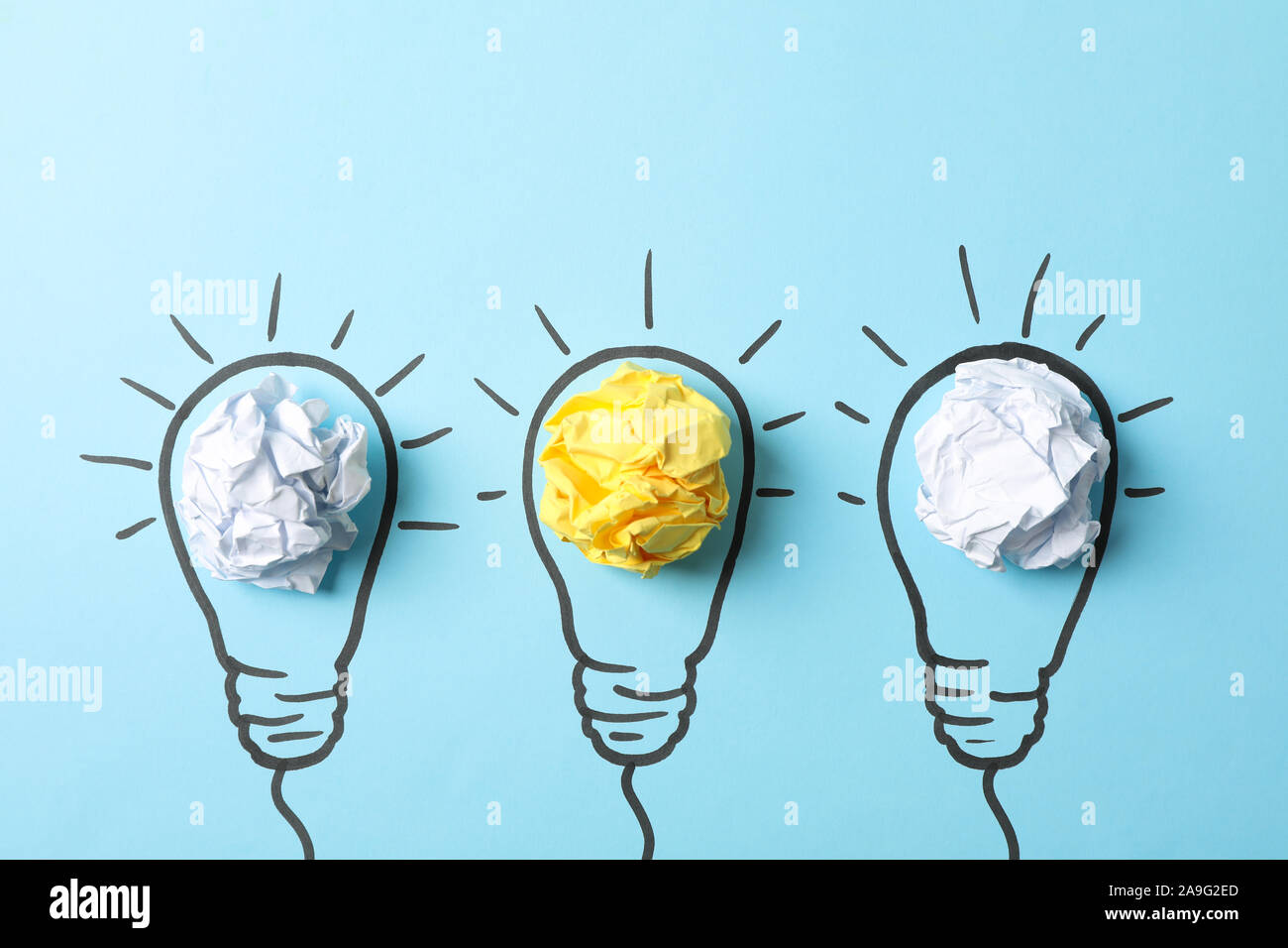 Crumpled paper bulbs hi-res stock photography and images - Alamy