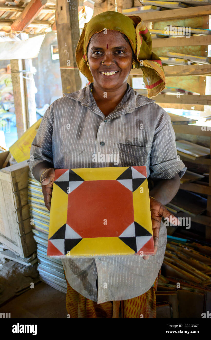 Woman tile hi-res stock photography and images - Alamy