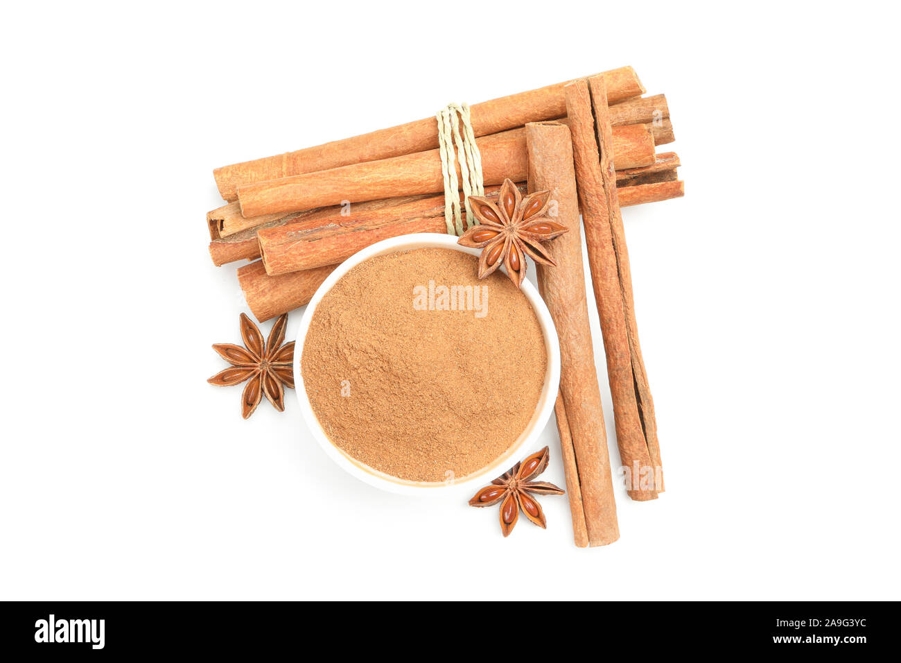 Cinnamon sticks and powder isolated on white background. Sweet spice ...