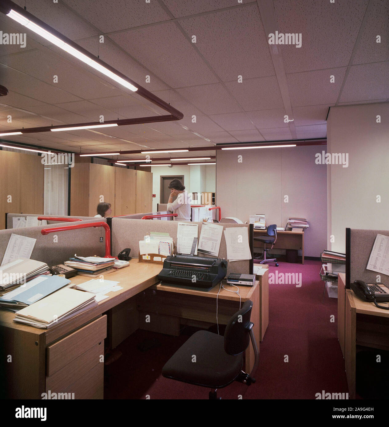 1982 leeds office interiors hi-res stock photography and images - Alamy