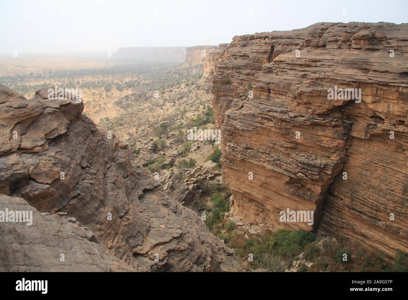 Bandiagara escarpment mali west africa hi-res stock photography and ...