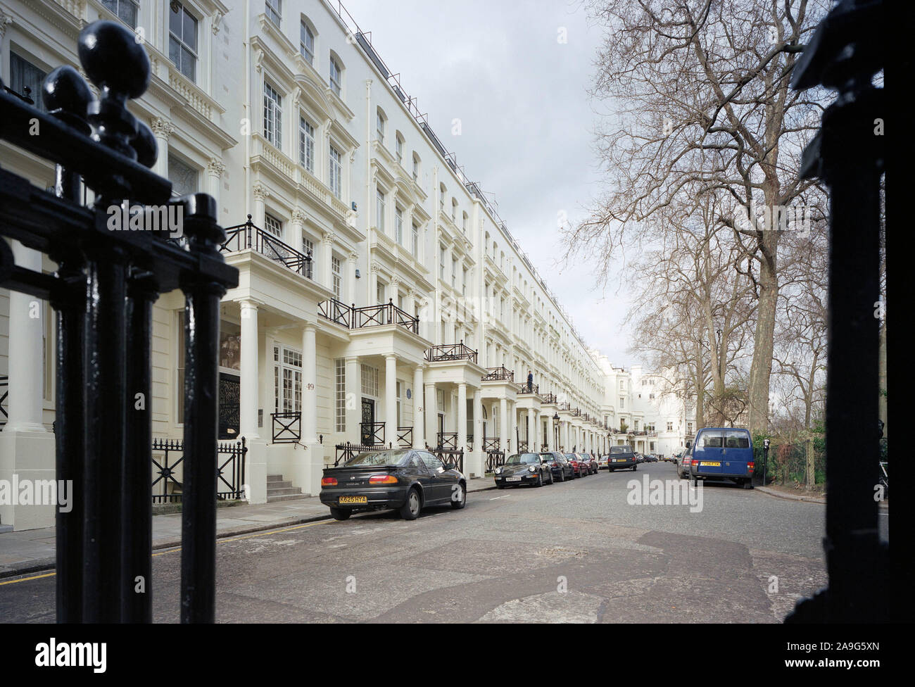 1992 Mayfair, London - Rutland Gate Stock Photo - Alamy