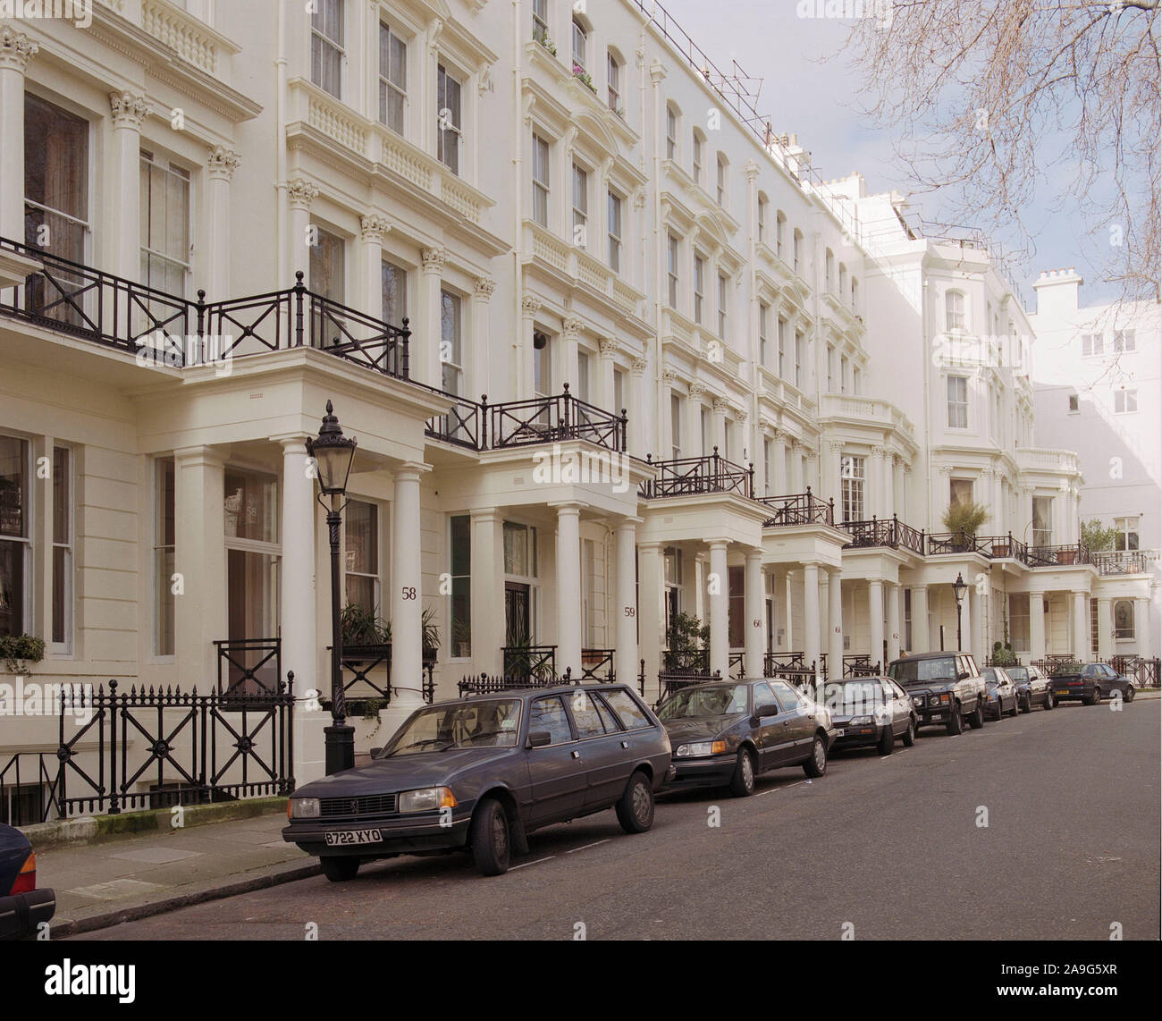 1992 Mayfair, London - Rutland Gate Stock Photo - Alamy