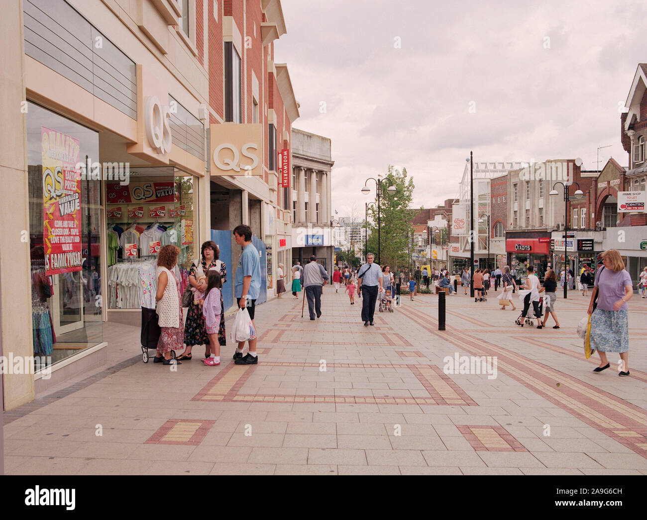 Sutton town centre High Resolution Stock Photography and Images - Alamy