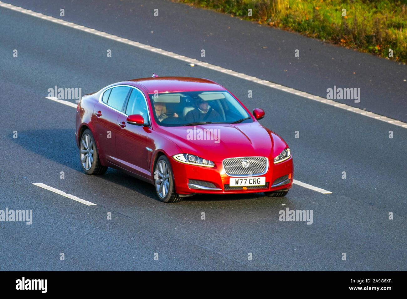 Jaguar Xf 2 D Jaguar Xf 2 2 Luxury Hi Res Stock Photography And Images