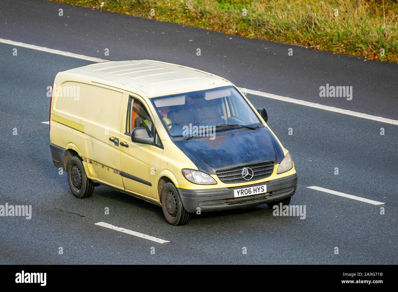 Mercedes vito 111 cdi long hi-res stock photography and images - Alamy