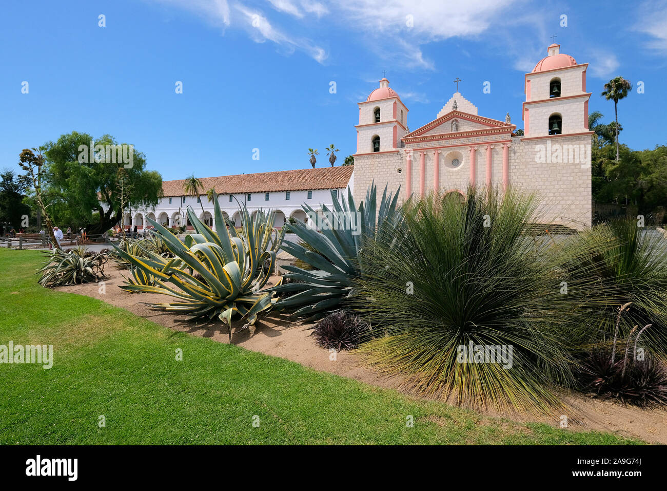Spanish Mission in Santa Barbara, California, USA Stock Photo - Alamy