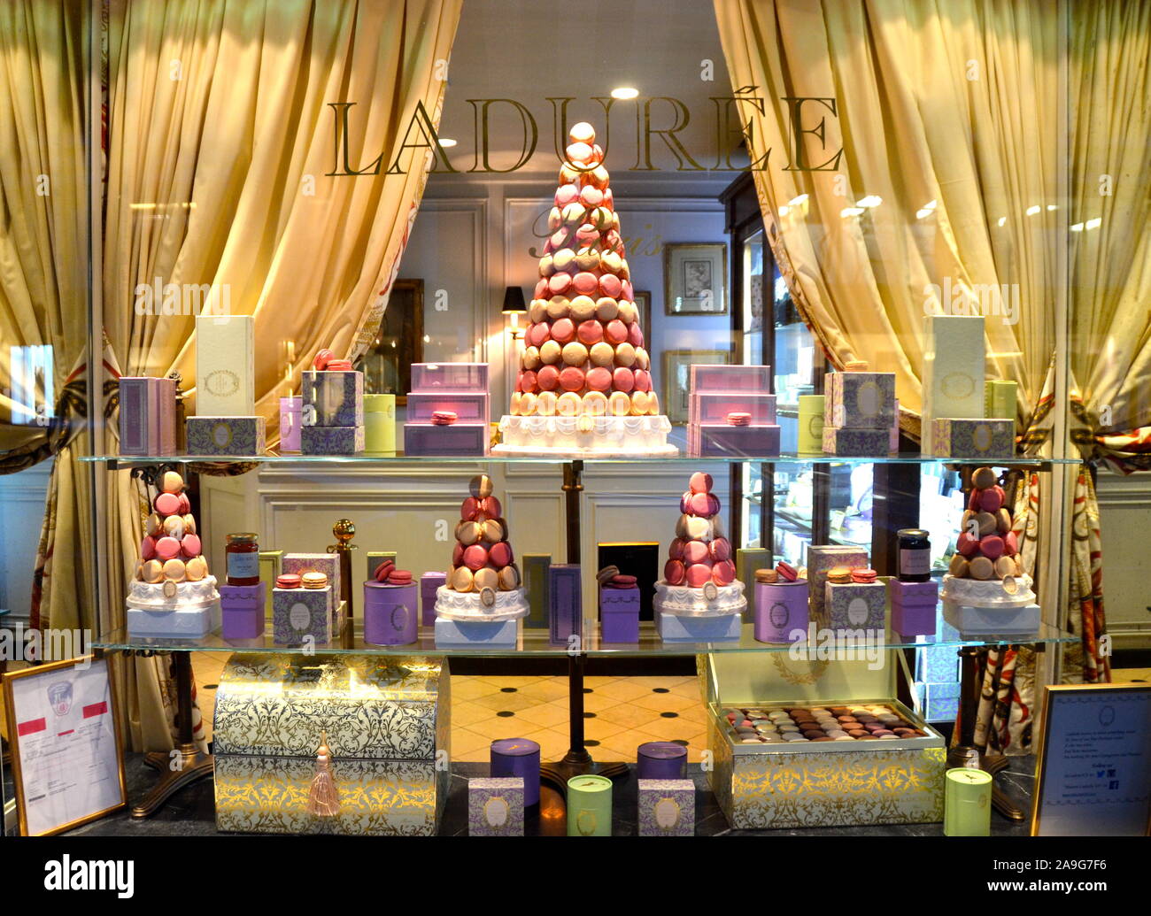 Laduree new york hi-res stock photography and images - Alamy