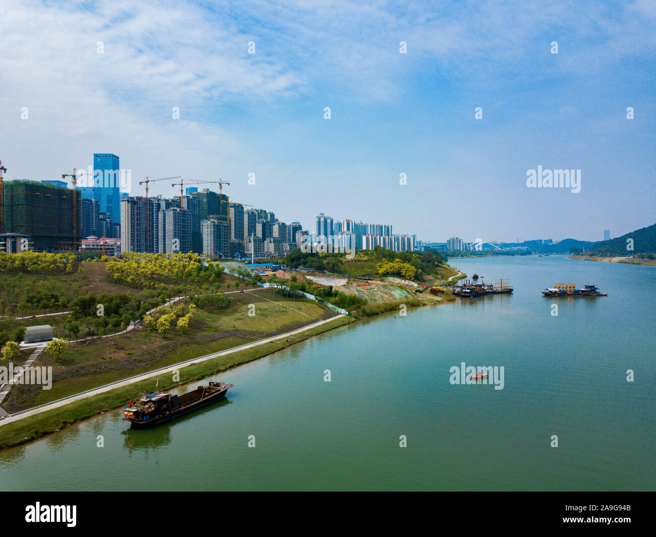 Aerial photos of riverside park along urban rivers Stock Photo - Alamy