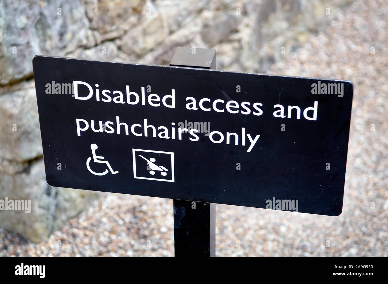 Disabled access and pushchairs only hi-res stock photography and images ...
