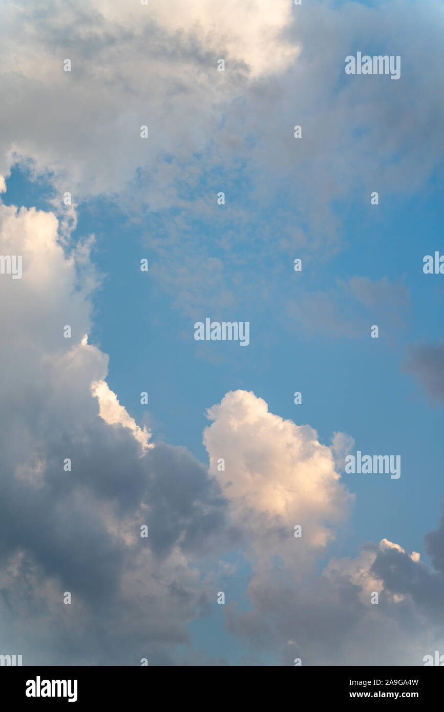 Epic clouds hi-res stock photography and images - Alamy