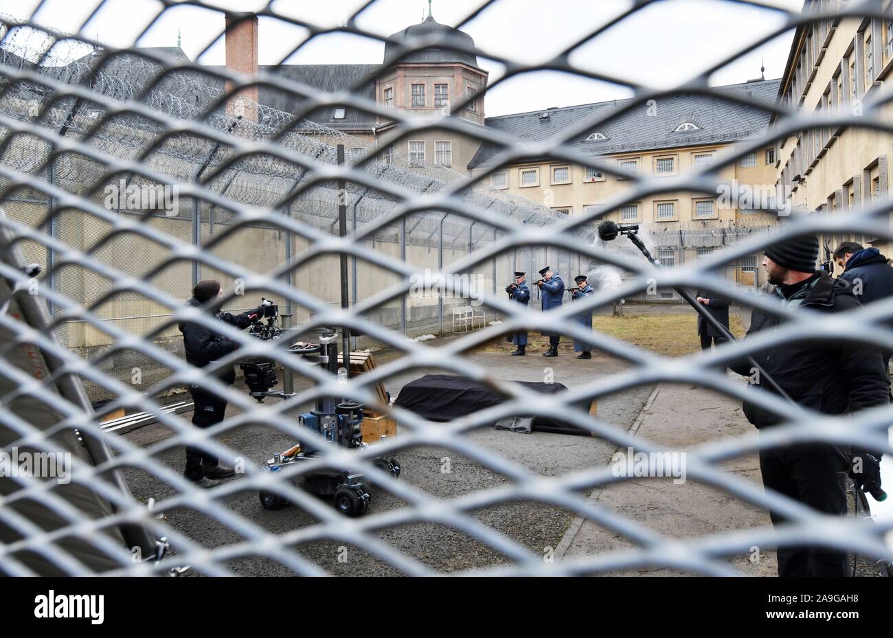 Weimar, Germany. 15th Nov, 2019. Danilo Dudic (l-r), Dragan Djurovic ...