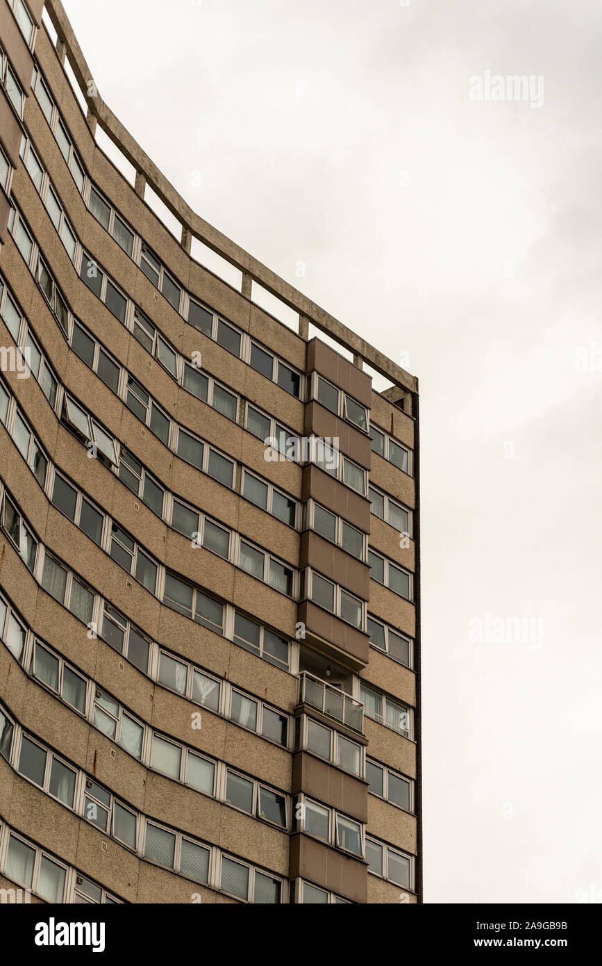 Queensway estate Tower block, block of flats high rise in Southend on ...