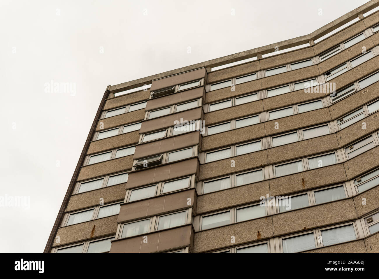 Queensway estate Tower block, block of flats high rise in Southend on ...