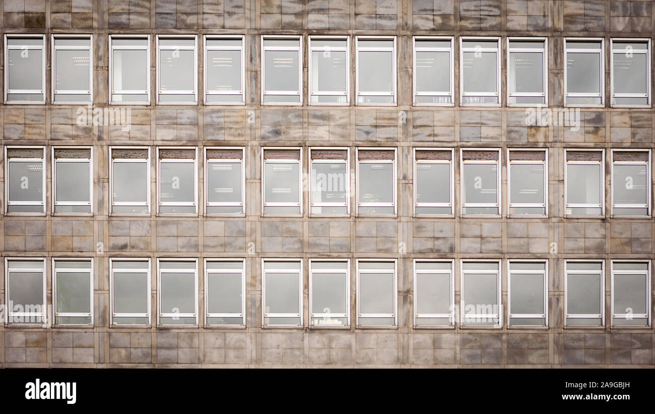 Oblong windows hi-res stock photography and images - Alamy
