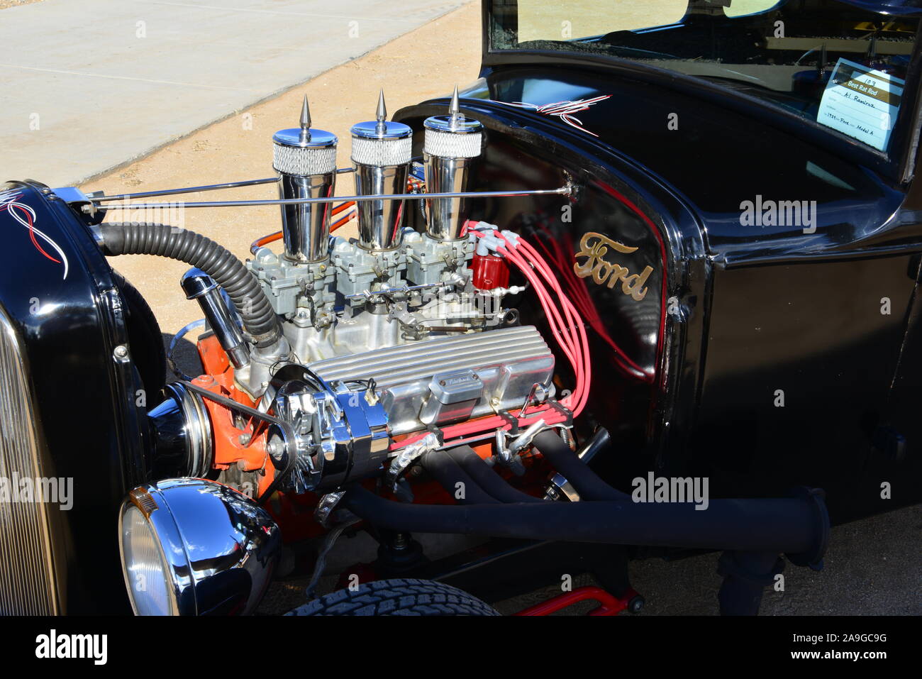 American V8 Engine Stock Photo - Alamy
