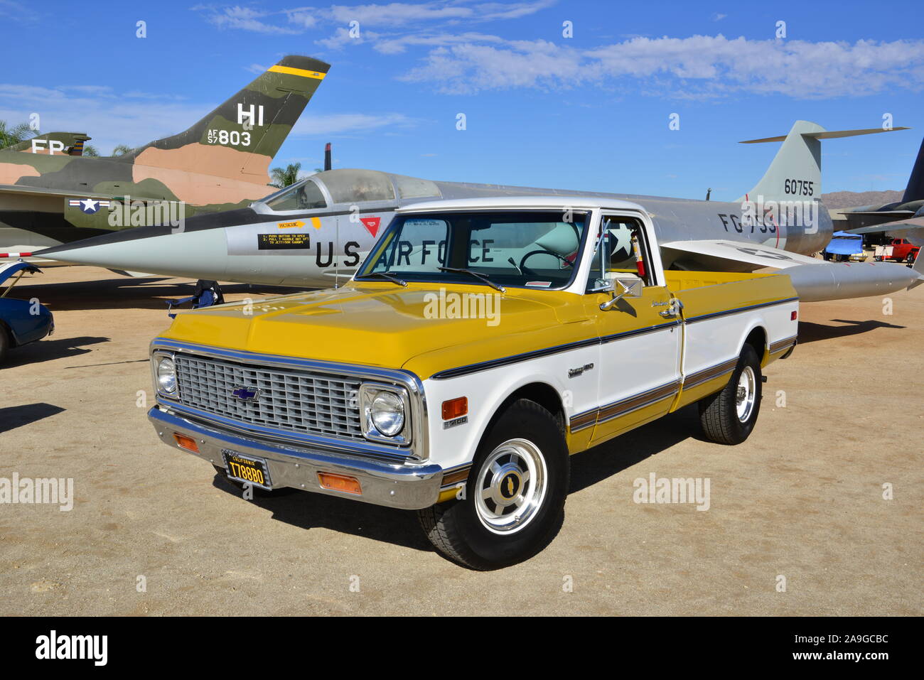1972 Chevrolet Custom 20 Deluxe Pick up Stock Photo - Alamy