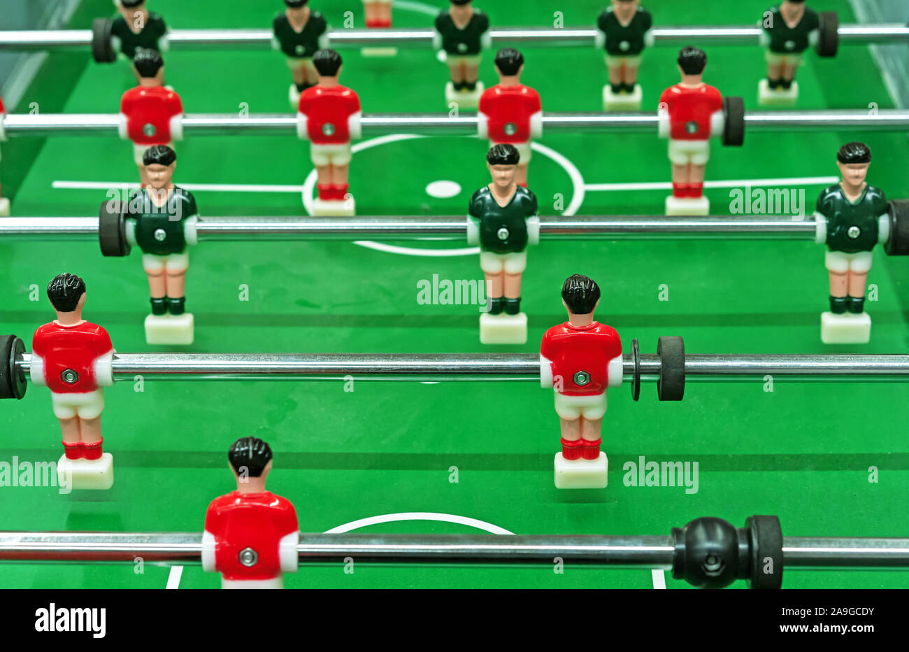 Football players model hi-res stock photography and images - Alamy