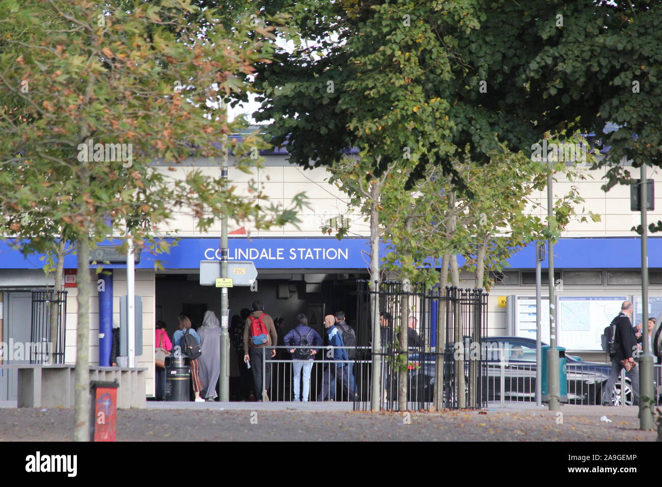 Colindale tube station hi-res stock photography and images - Alamy