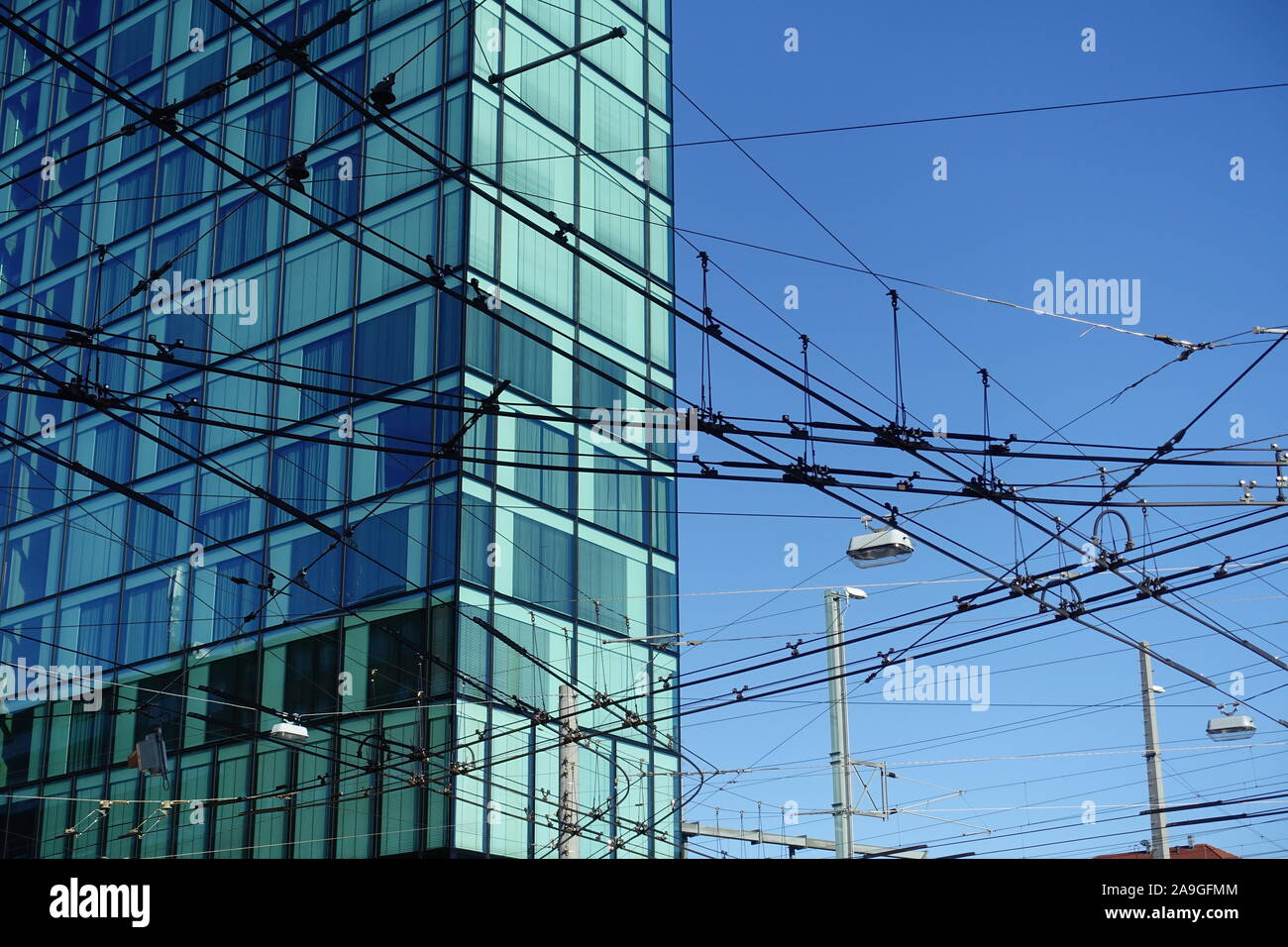 Salzburg, O-Bus-Kreuzung - Salzburg, Trolleybus Overhead Power Supply ...