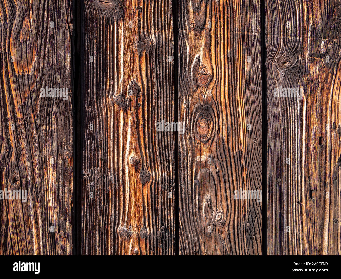 Dark wood grain hi-res stock photography and images - Alamy