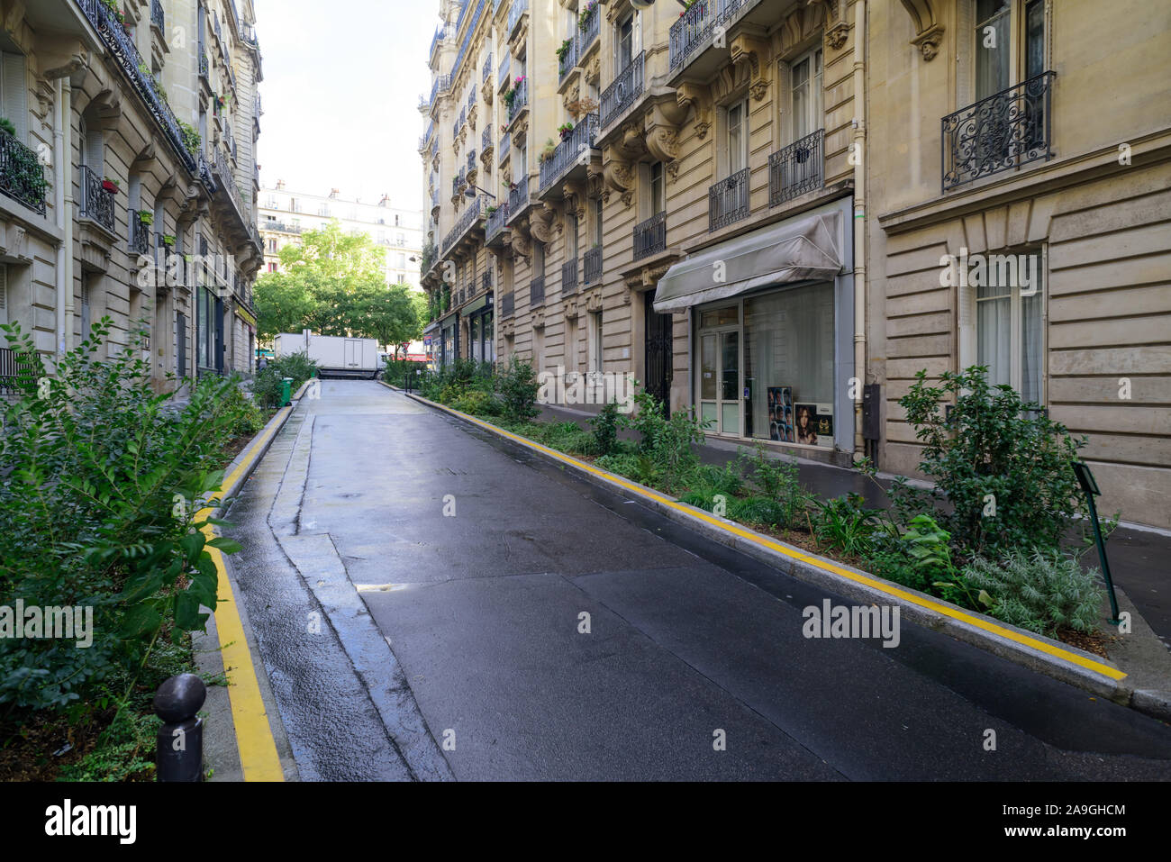 Paris, Rue Pierre Haret Stock Photo - Alamy