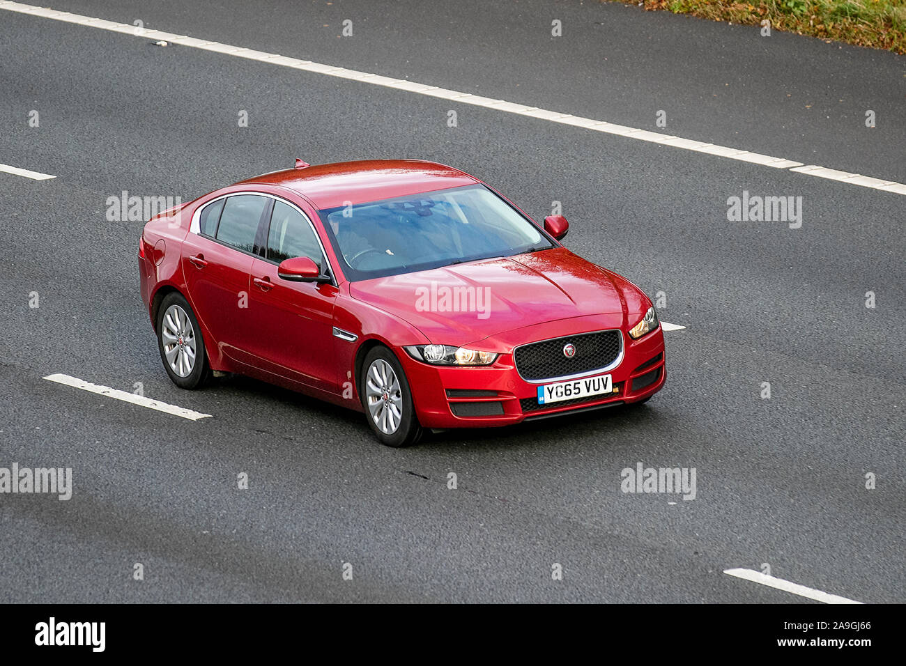 2015 jaguar xe diesel hi-res stock photography and images - Alamy