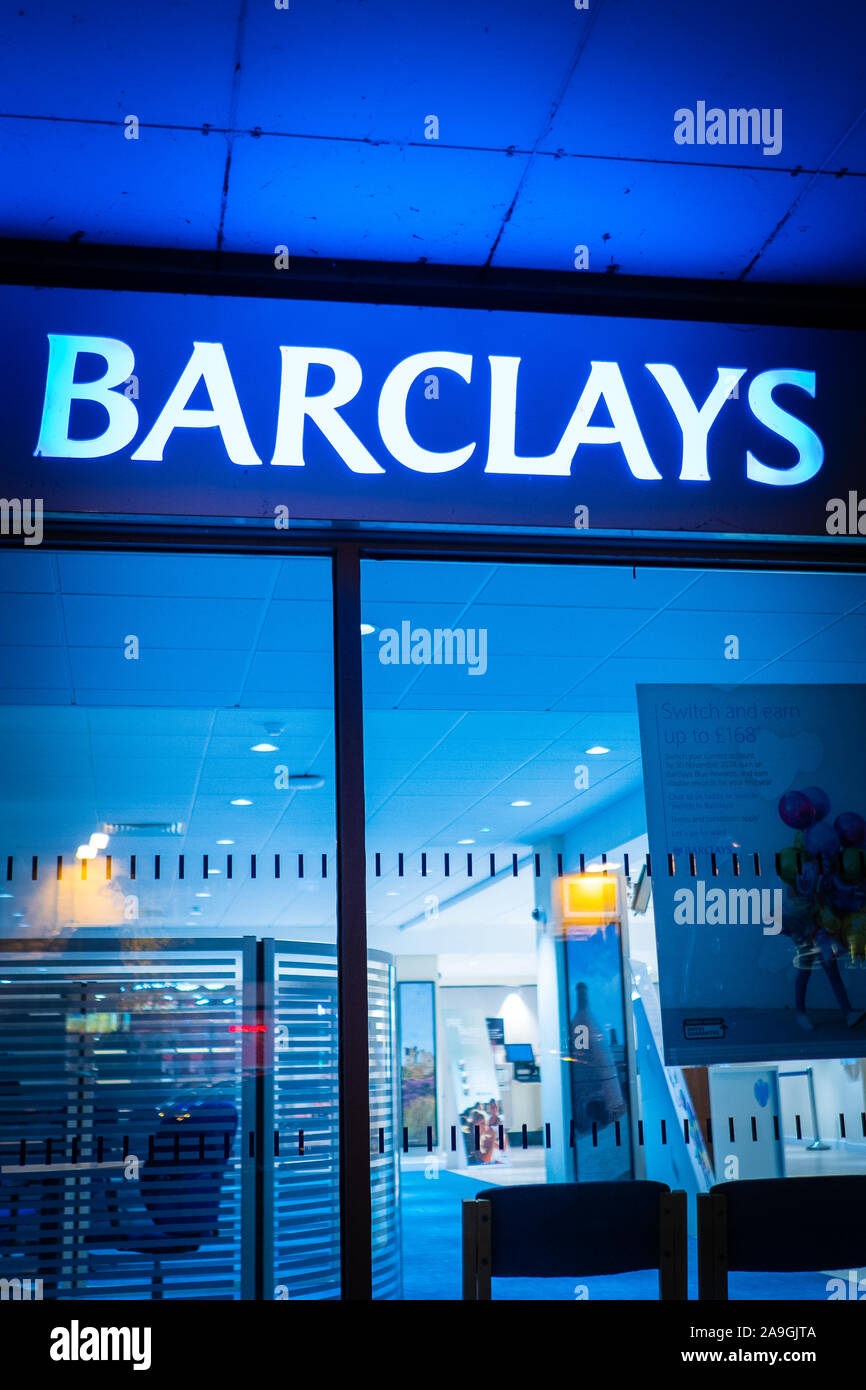 Barclays Bank High Street Branch Stock Photos & Barclays Bank High ...