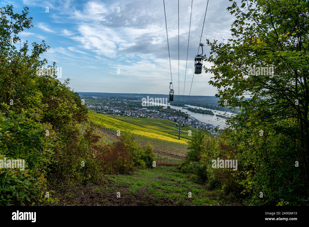 Cable car to the niederwald monument hi-res stock photography and ...