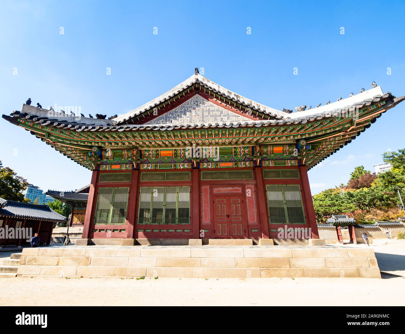 Roof in deoksugung palaces hi-res stock photography and images - Alamy