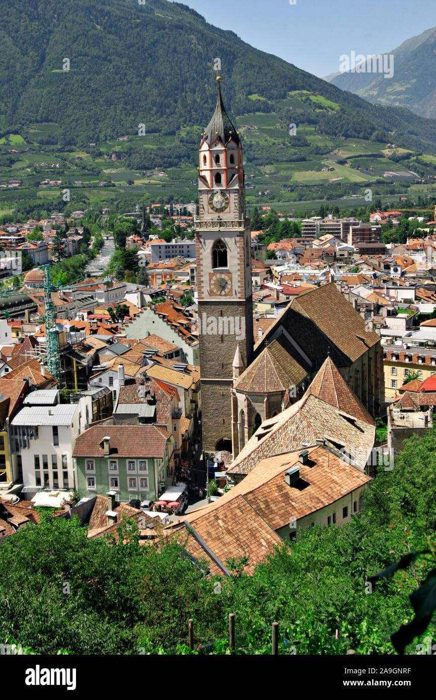 Kirchen in italien hi-res stock photography and images - Alamy