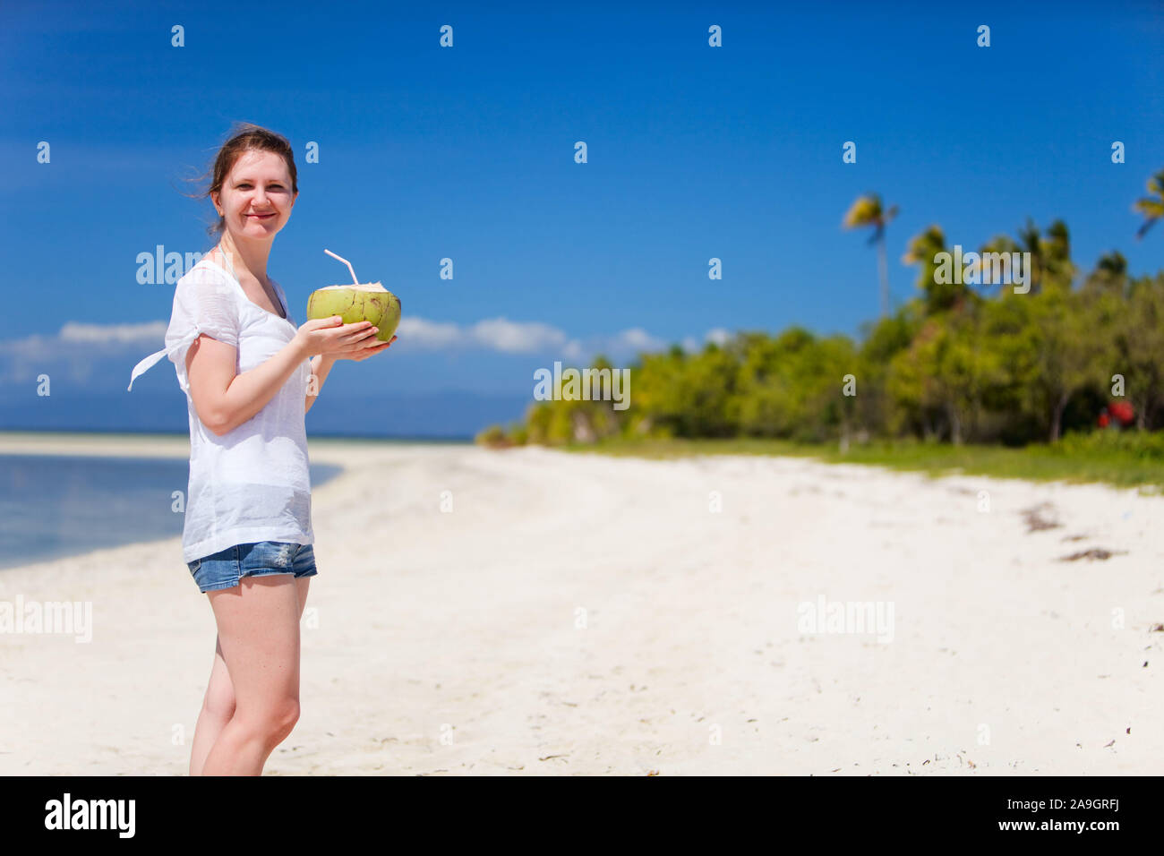 Menschen trinken im freien hi-res stock photography and images - Alamy