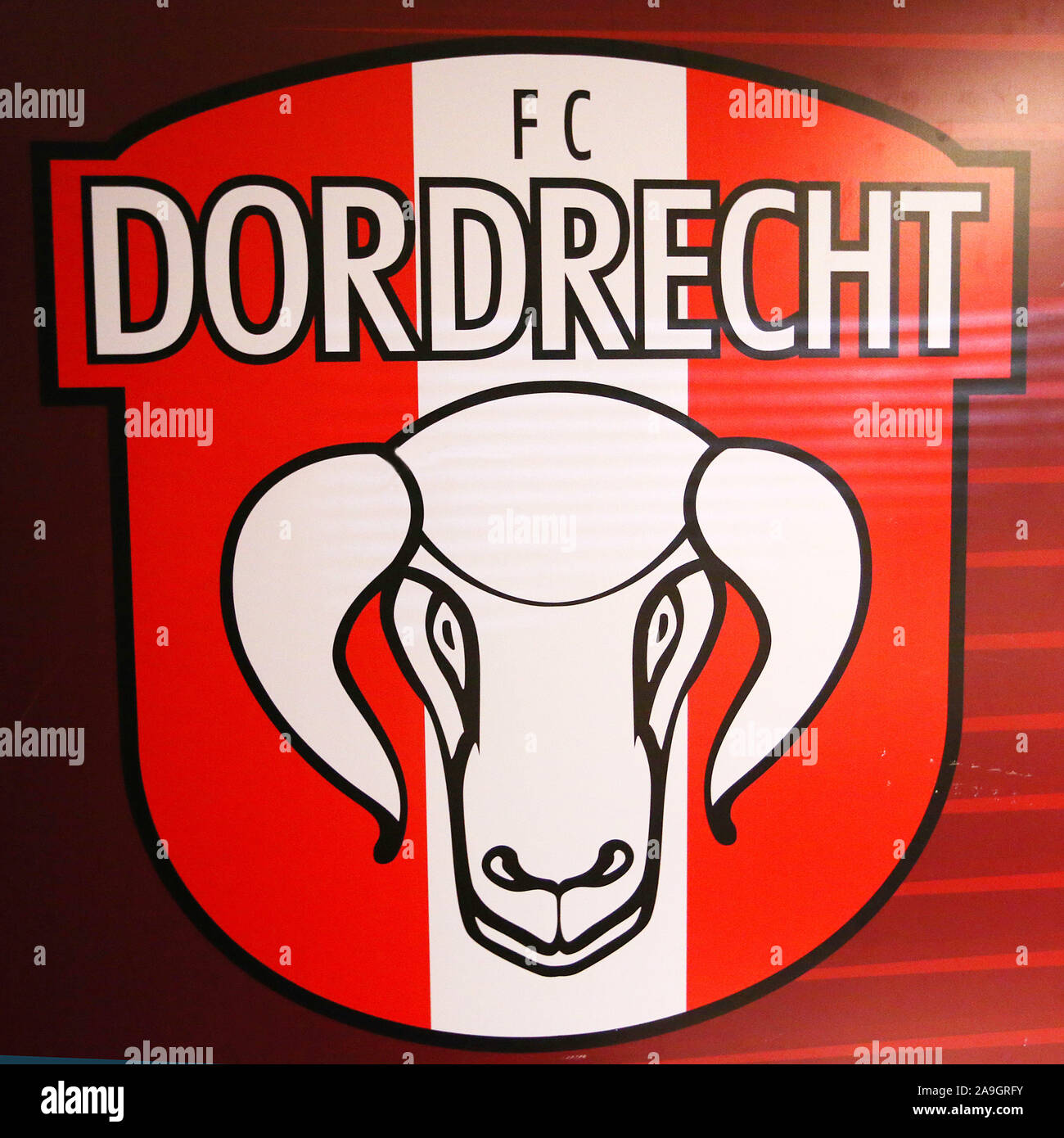 DORDRECHT, 15-11-2019, Riwal Hoogwerkers Stadion, Dutch football ...