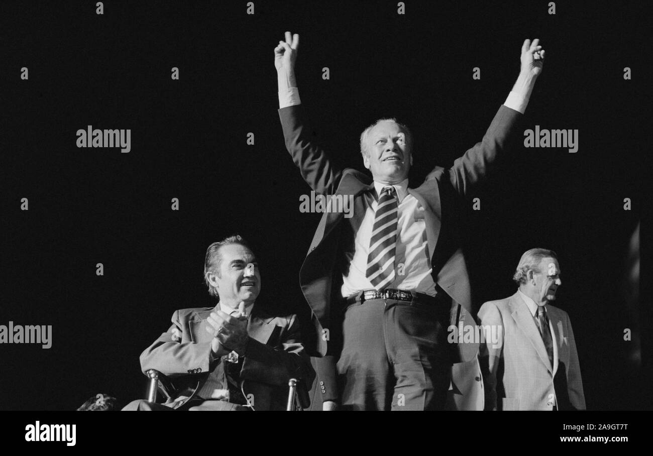 1970s stop sign hi-res stock photography and images - Alamy