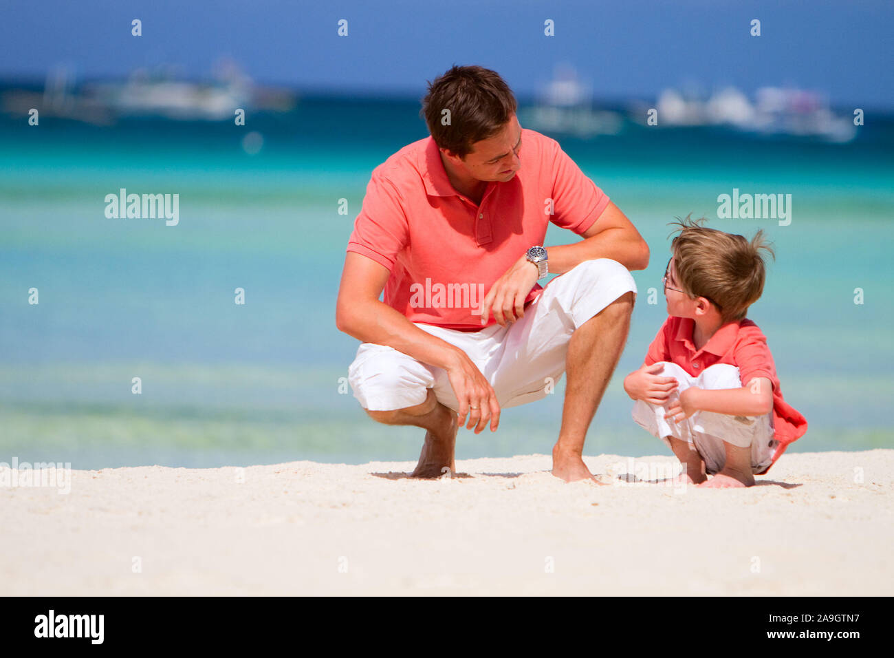 Menschen am strand hi-res stock photography and images - Alamy