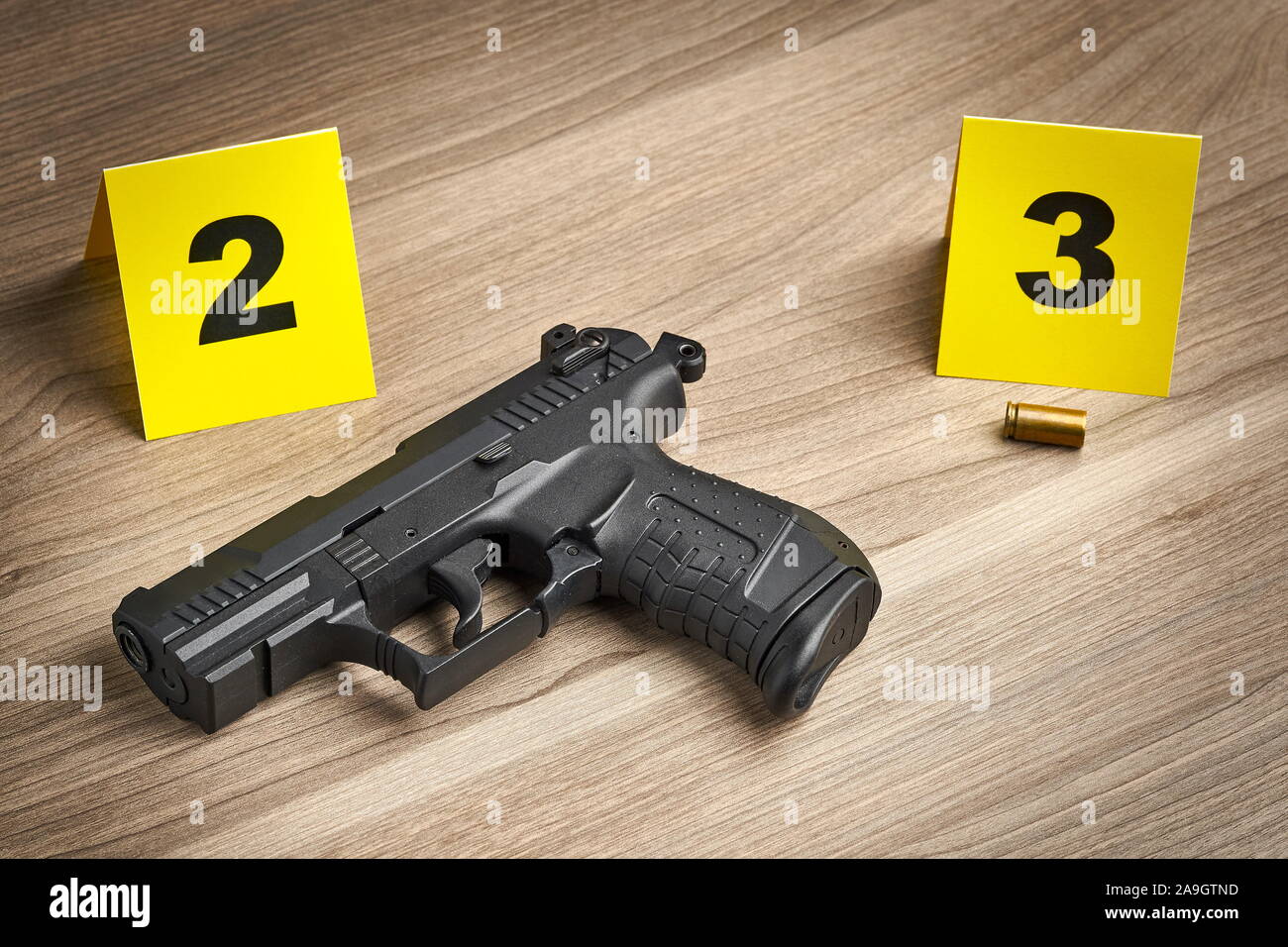Empty gun case hi-res stock photography and images - Alamy