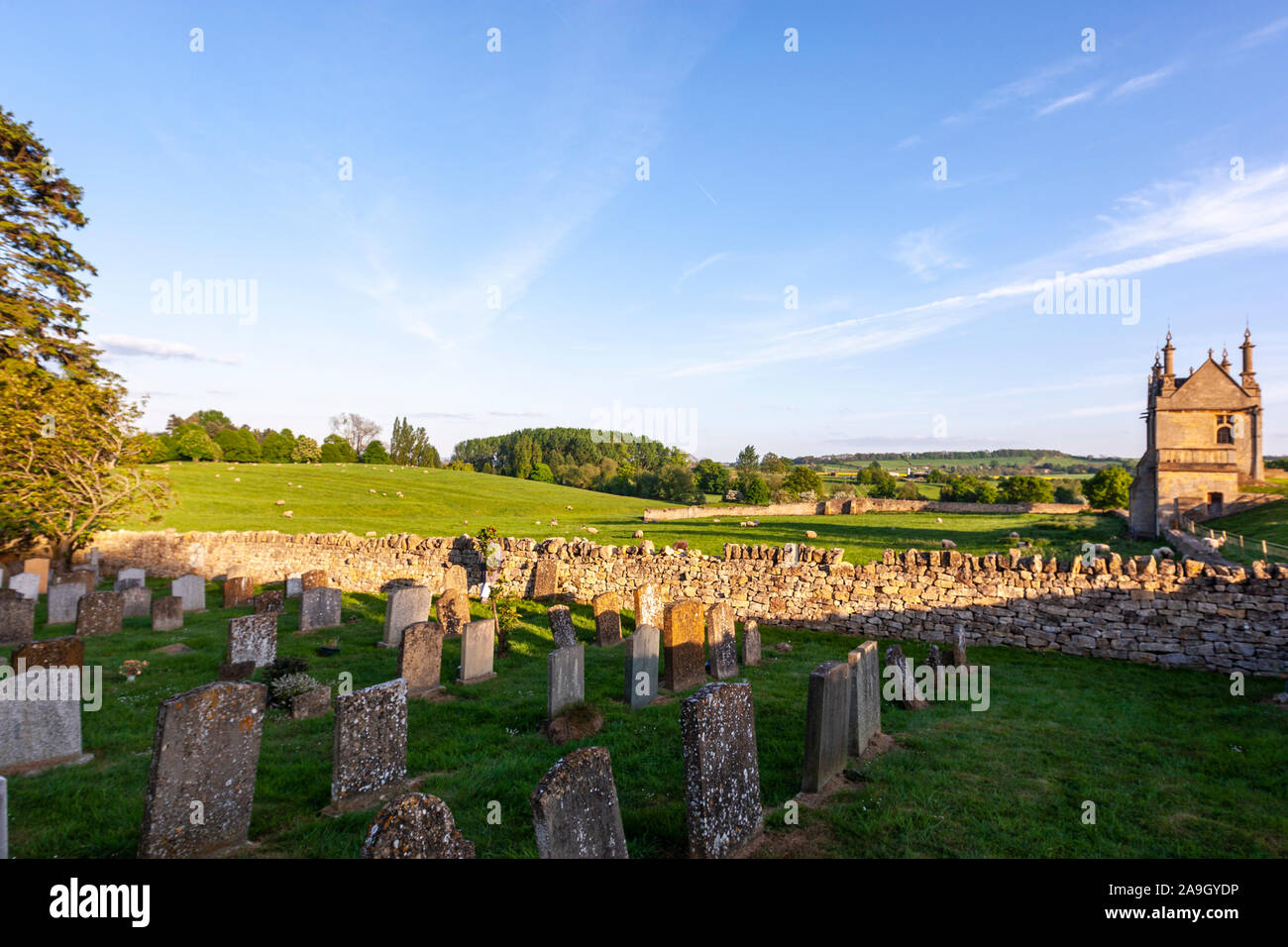 House tombs hi-res stock photography and images - Alamy
