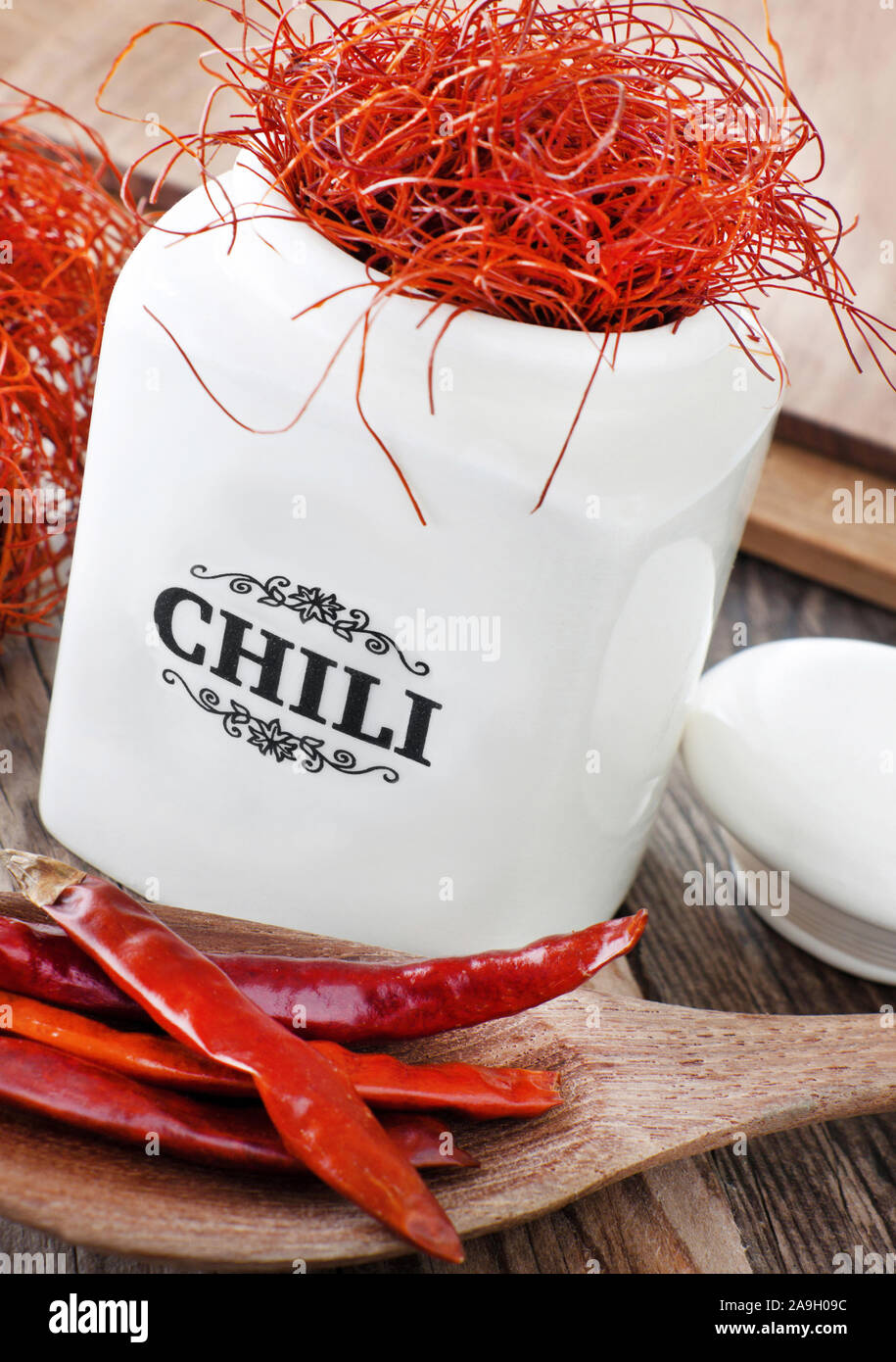 Red chilli threads hi-res stock photography and images - Alamy