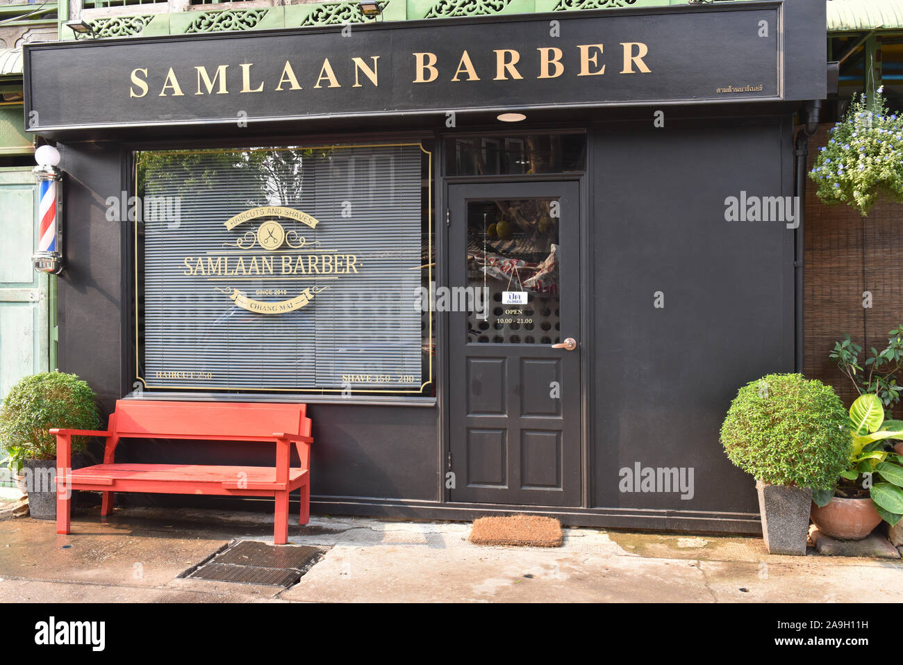 Thailand barber shop hi-res stock photography and images - Alamy