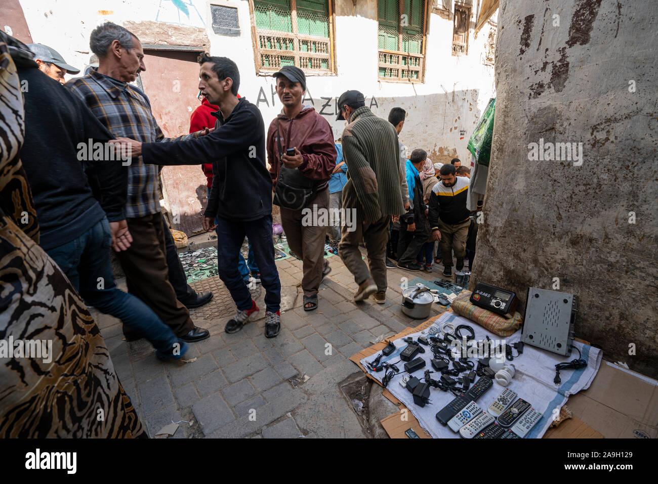 Very small objects hi-res stock photography and images - Alamy