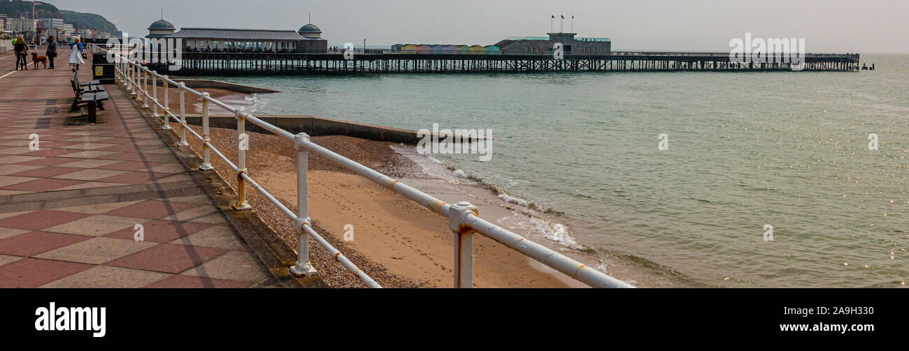 St Leonards sea front and Hastings pier Stock Photo - Alamy